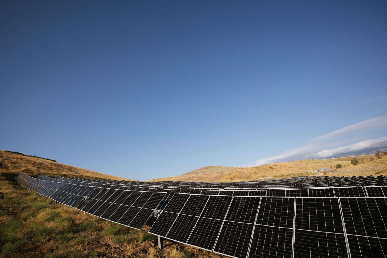 Nevados’ All-Terrain solar tracker eliminates grading,reduces steel in ...